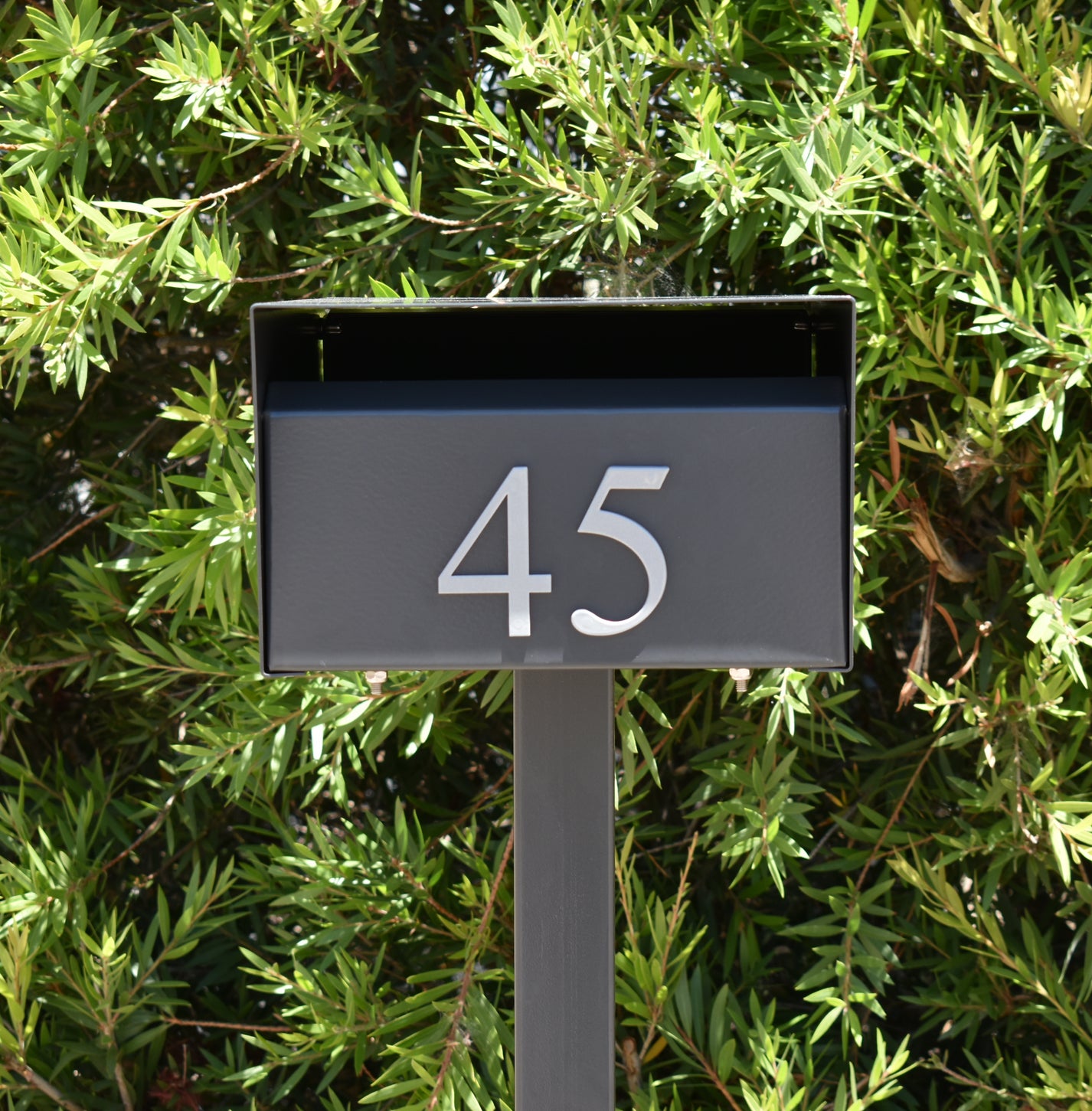 Bolt-On Letterbox Numbers | Heatlie Letterboxes